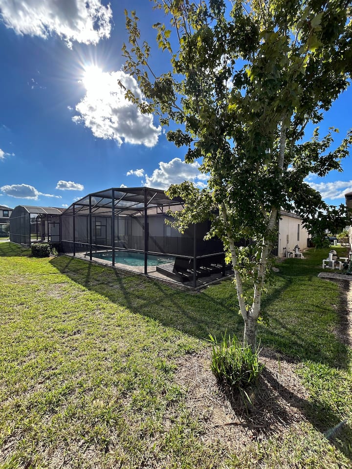 Florida Sun Fun Villa - Haines City, FL