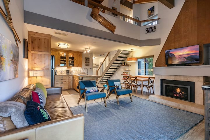 Stylish 2bd In Carnelian Bay - North Lake Tahoe, CA
