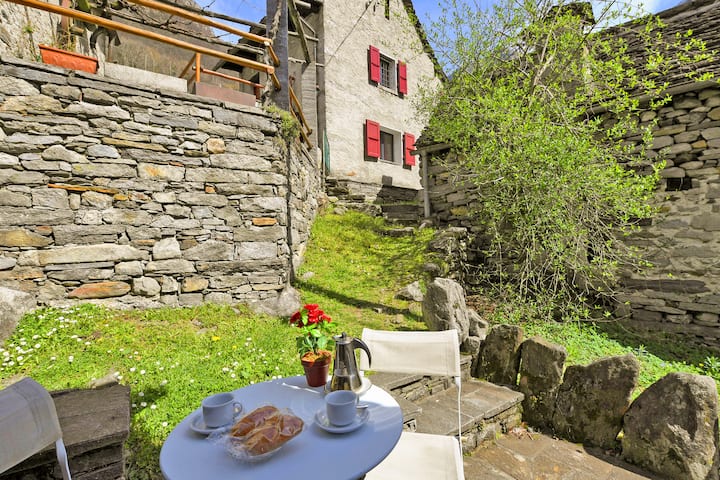 Rustico Esterina - Happy Rentals - Brione