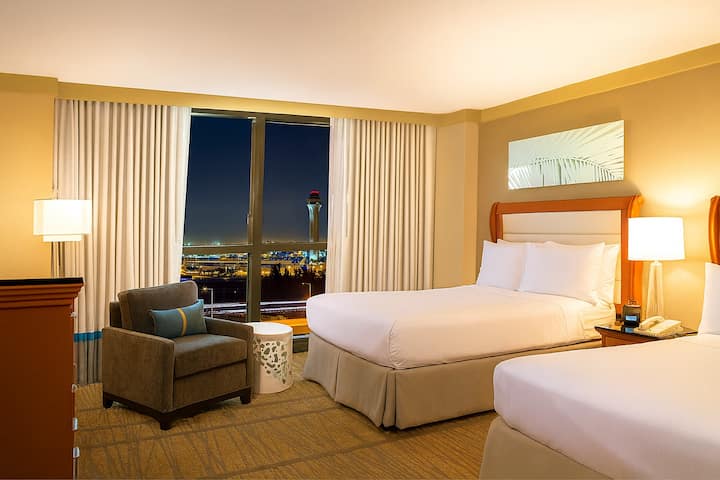 Minutes To Marlins Park & American Airlines Arena - Miami, FL