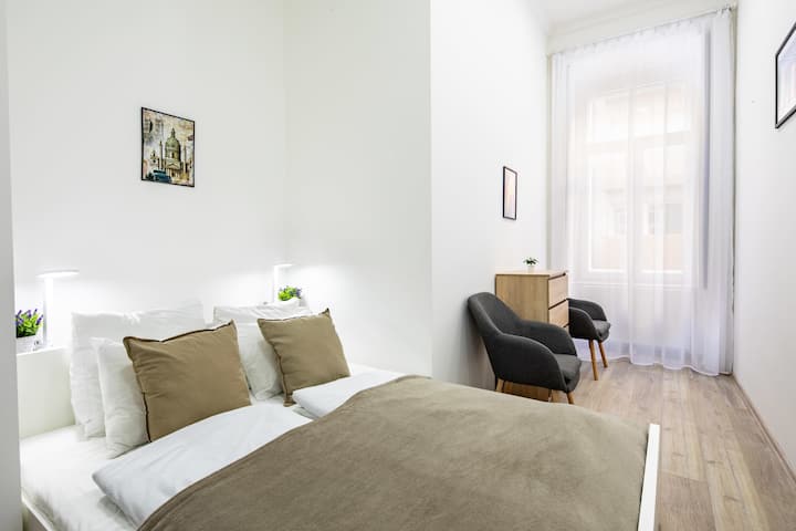 Very Central - Large And Comfy - Budapest