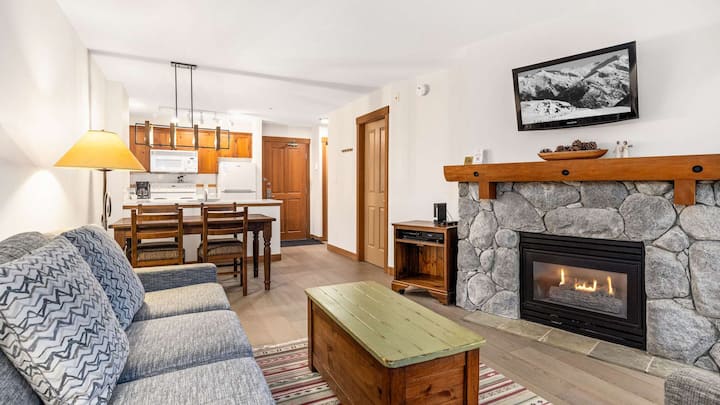 Lost Lake Lodge - Deluxe -1 Bedroom - Ll410 - Whistler