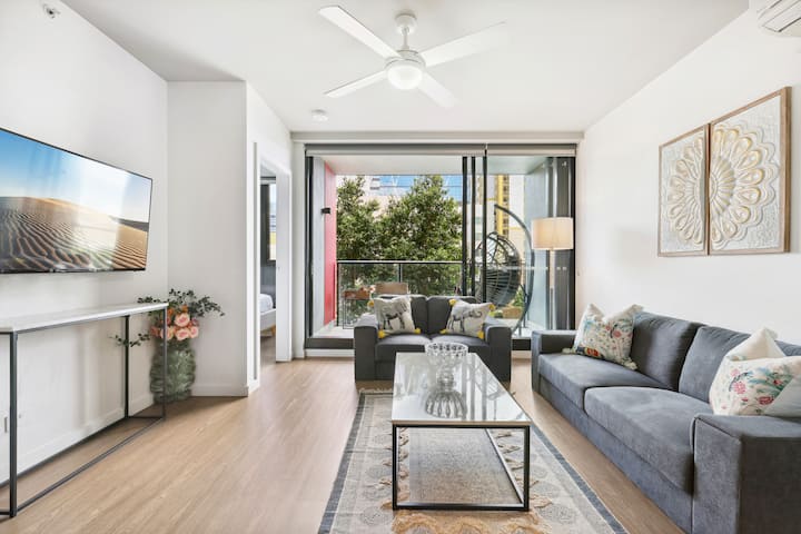 Cosy 2-bed With Pool, Bbq Area And Secure Parking - Brisbane