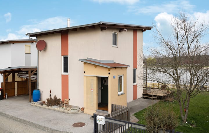 Ferienhaus Mit Seeblick - Stegersbach