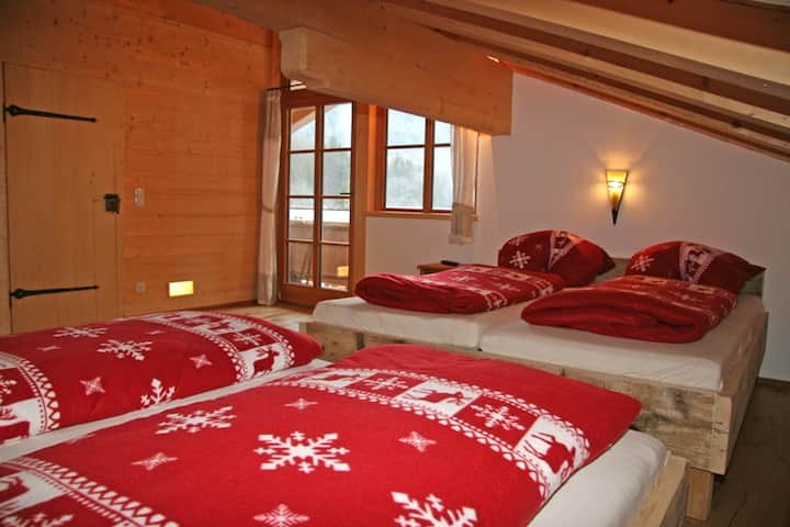Log Cabin Holiday Flat For Up To 10 People, 90m² - Kufstein