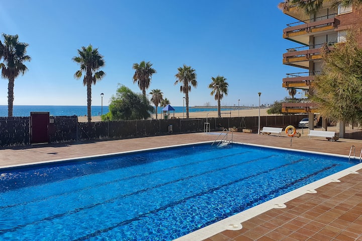 At 177 1ère Ligne Plage, Piscine, A/c, Wifi Et Pk - Altafulla