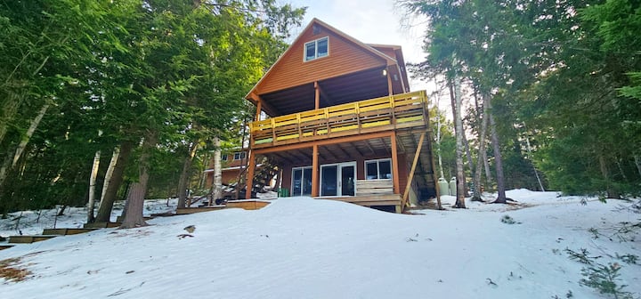 The Bunkhouse *Waterfront* Sleeps 17* Pet Friendly - Greenville, ME