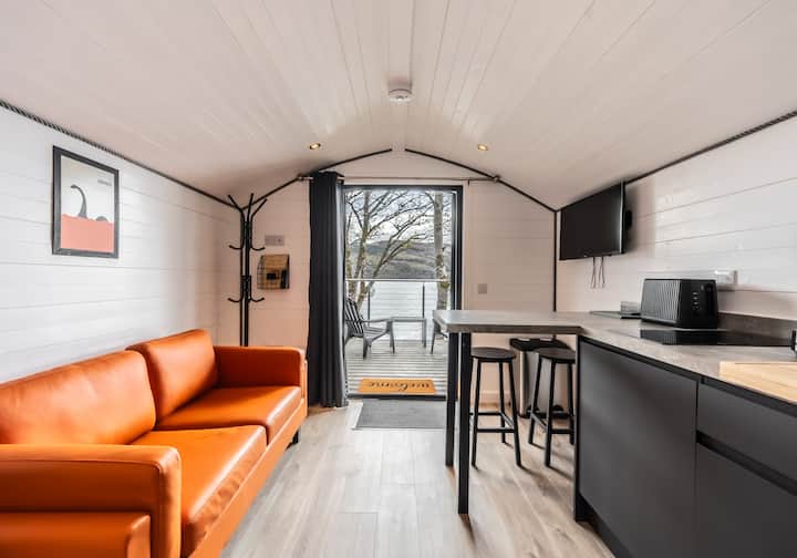Alba Pod | Loch Ness Glamping Pod + Private Sauna - Fort Augustus