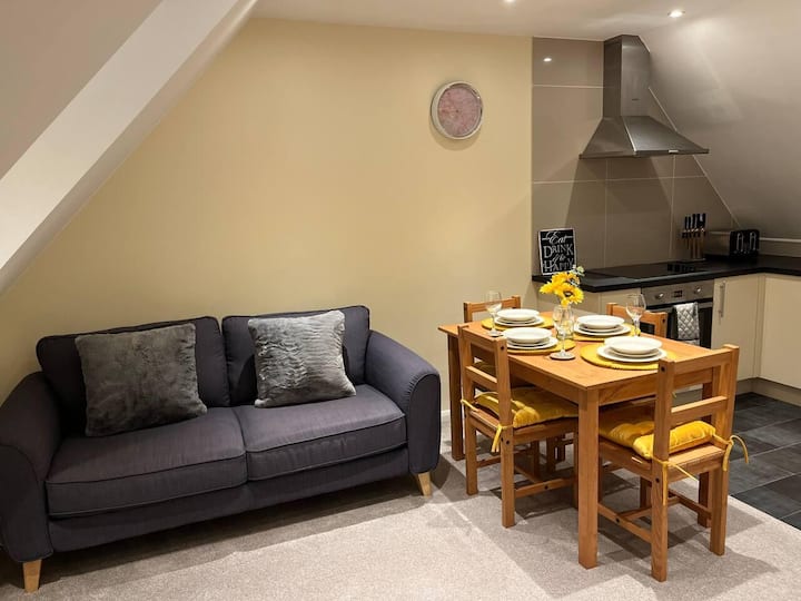 Central Location 2-bed Apartment In Maidstone - Maidstone