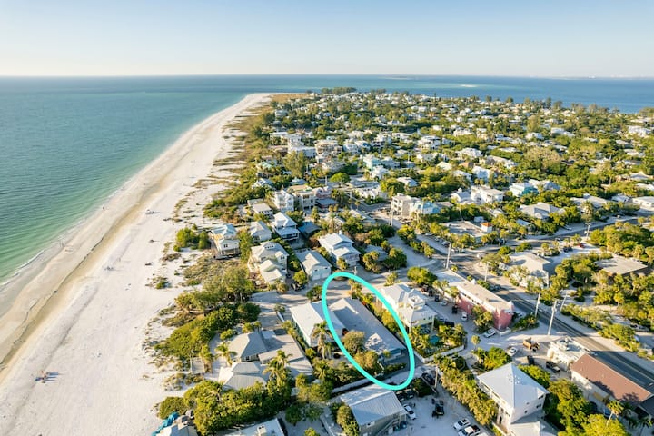 Barefoot Mermaid 1, Steps To The Beach - Anna Maria, FL