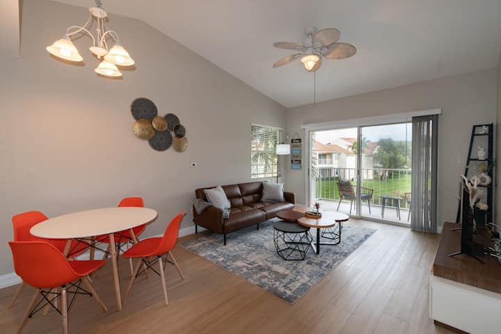 Cozy Condo With Ensuite Baths - Satellite Beach, FL