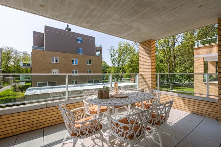 Huswell - A Luminous Apartment Near The Marina - Ostend