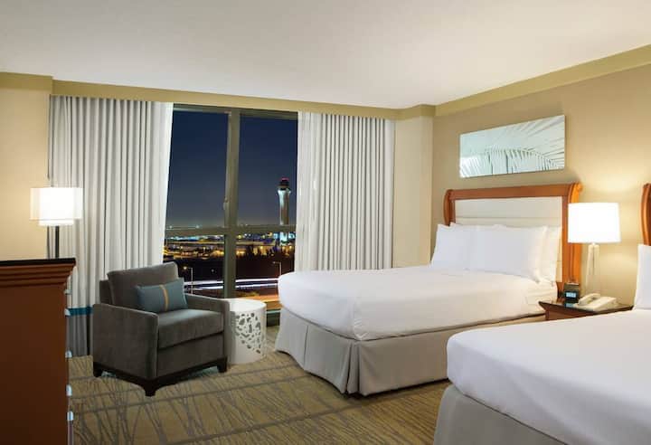 Minutes To Marlins Park & American Airlines Arena - Miami, FL