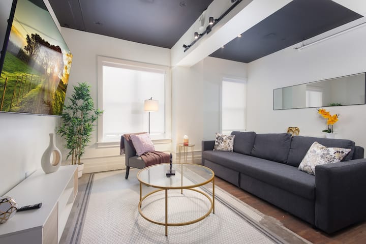 Sleek 2br On Rvrwalk Gym Parking Near Conv Ctr - San Antonio, TX