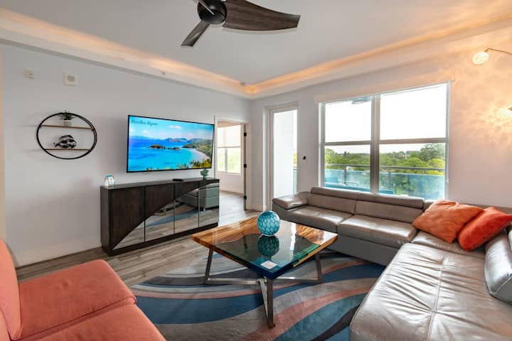 Stateroom Elite - Cocoa, FL