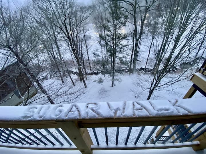 Cozy Mountain Condo W/ Ac, Fireplace & Coffee Bar - Sugar Mountain, NC