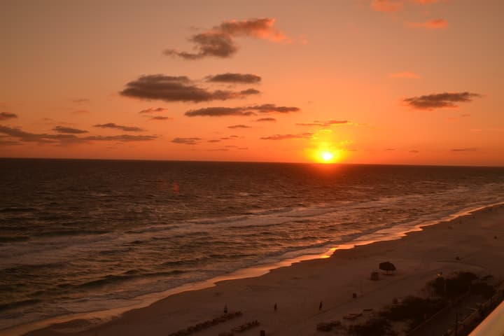 Beachfront Gem-free Beach Servic - Panama City Beach, FL