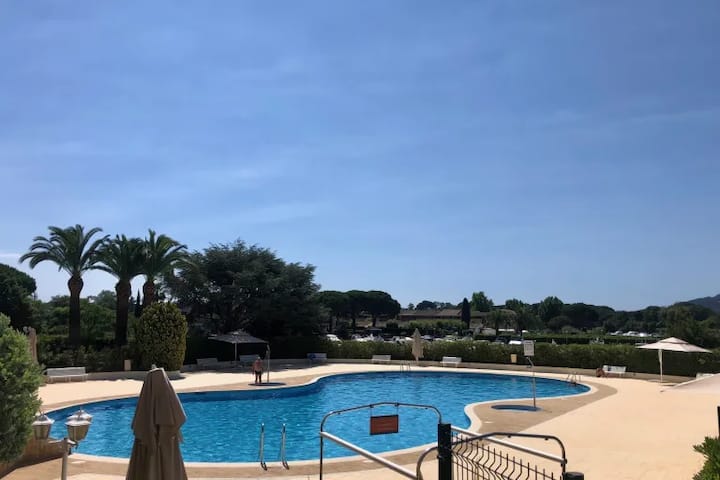 Nid Familial Cosy Avec Balcon Et Piscine Commune - Mandelieu-la-Napoule