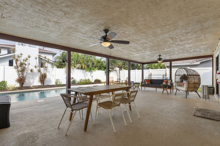 Chic & Comfortable Beach Retreat W/private Pool! - Cocoa Beach, FL