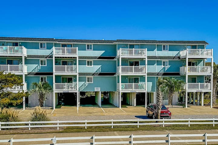 2br Waterfront Condo With Pool & Dock Access - Ocean Isle Beach, NC