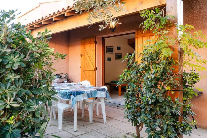 Ls72 : Pavillon 3 Rooms Sleeps 6 With Swimming Poo - Gruissan