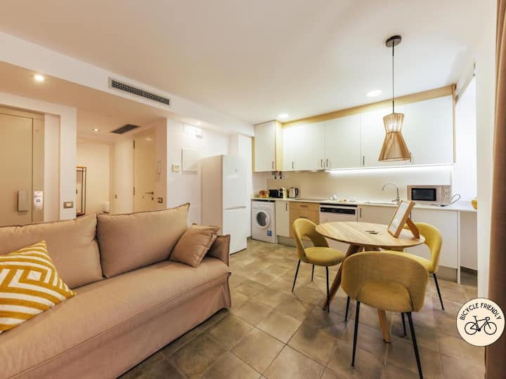 Bravissimo Mercadal 2, Une Chambre Et Canapé-lit - ジローナ
