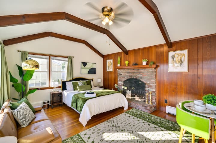 1 Mi To Downtown Salem: Studio W/ Fire Pit Access - Salem, MA
