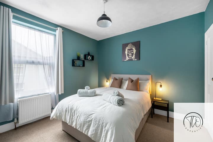 Central 2br House With Garden - Ipswich