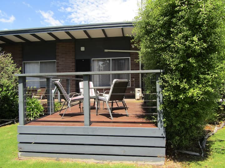 Honeysuckle Lodge - Cowes