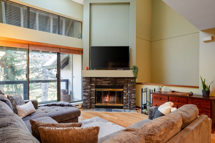 3br | King Bed | Near Gondola | Wood Fire - Whistler