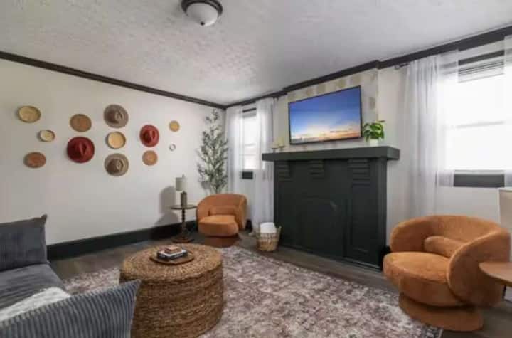 3br Downtown-old Salem Oasis - Winston-Salem, NC