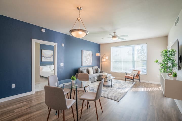 Dt Tempe Retreat | Pool,gym,parking,w/d,balcony - Tempe, AZ