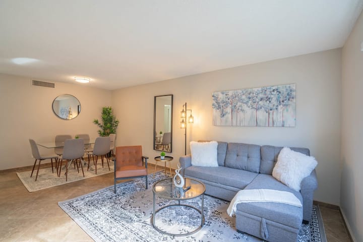 Cozy 2bd With Parking Gym Pool Can Sleep 8 - Tempe, AZ
