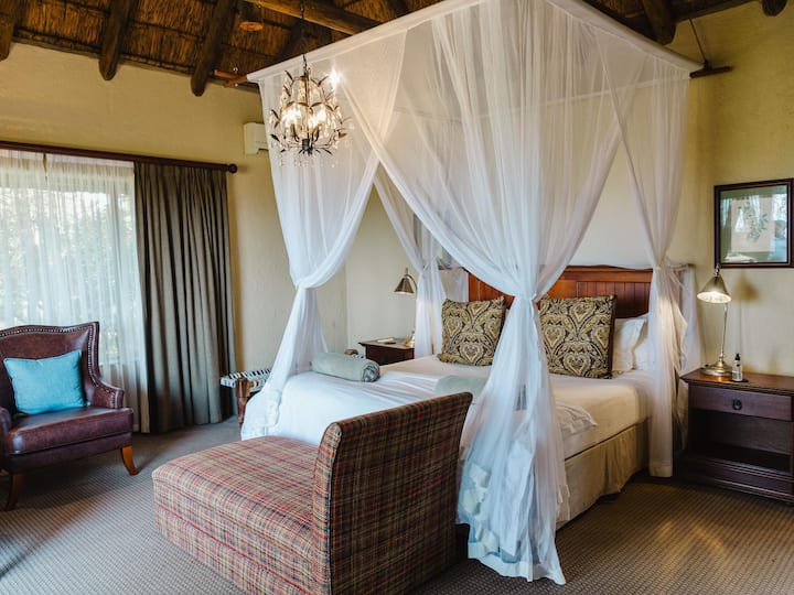 Superior King Bedroom With Breakfast Included - Addo