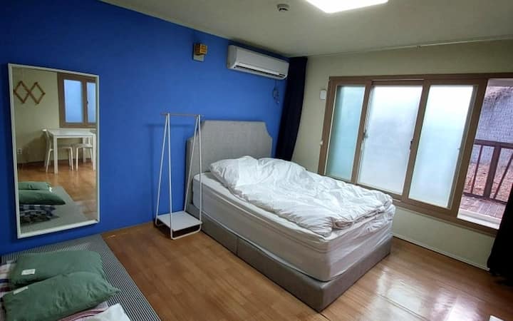 자연을 만끽할 수있는 낭만적인 오션뷰 숙소 9월 애견동반불가 하프뷰 - 월영동