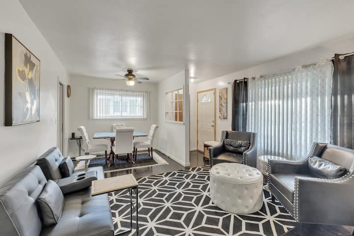 Cozy 3br Westland Retreat - Westland, MI