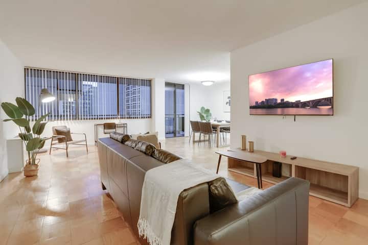 Quiet Apt With Excellent Amenities @Crystal City - Arlington, VA