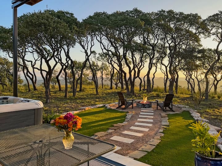 Splendor In The Hills I Hot Tub, Golf Green - Wimberley, TX
