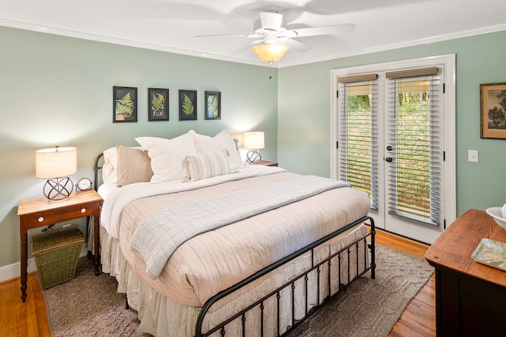 Dog Friendly Cottage Close To Uva - Crozet, VA