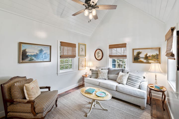 Virginia Cottage, 10 Min To Uva And Vineyards - Crozet, VA