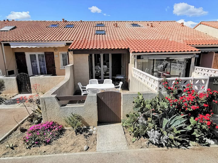 Villa Trois Pièces 6 Couchages Port Leucate. Réf: - Leucate