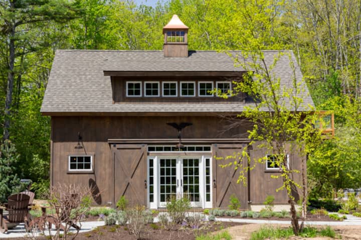 Refined & Rustic Yellowstone Vibe @ Deer Cove Barn - Kennebunk, ME