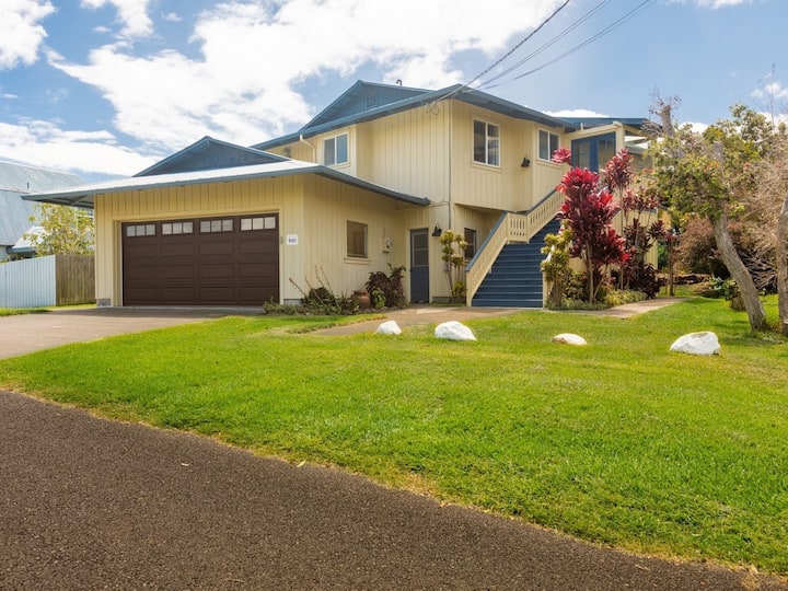 Spacious Two-flat Home Under Starry Highland Skies - Waimea