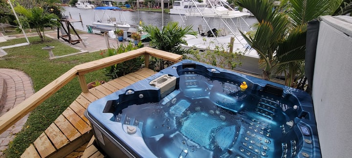 Deep-water Canal Home- Hot Tub-billiard Room - Cocoa Beach, FL