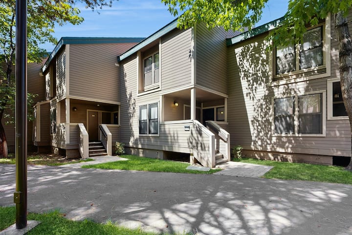 4br Lakeside Villa - Resort Amenities & Fireplaces - South Lake Tahoe, CA