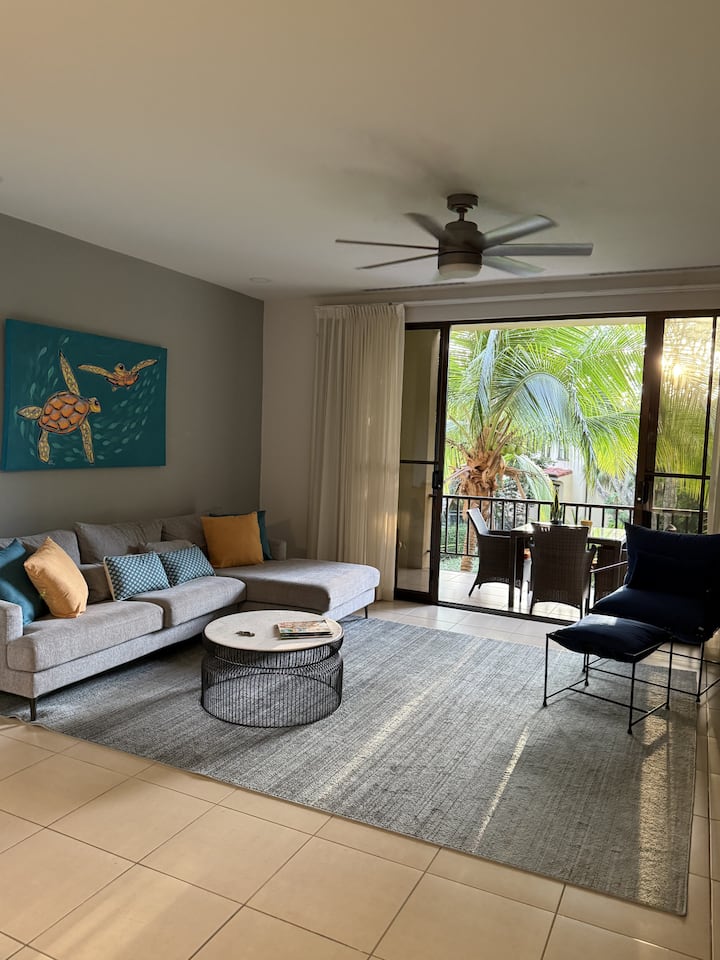 Pacifico Escape • King Bed + Fast Wifi/laundry - Playa Hermosa