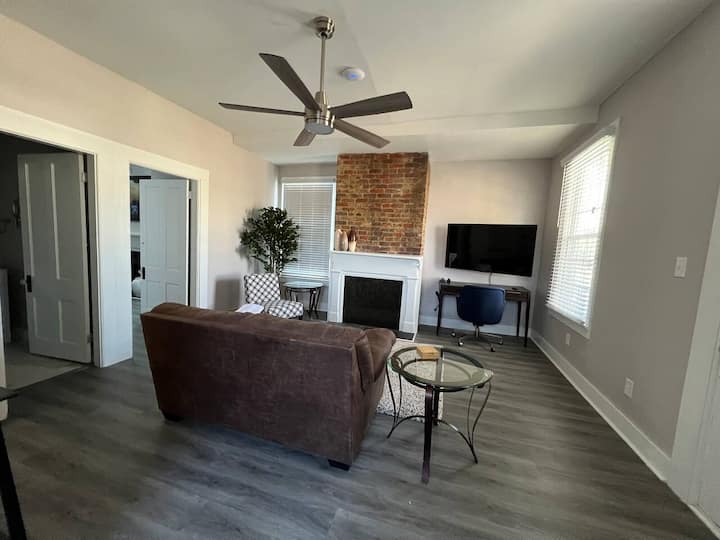 The Balcony Apartment - Augusta, GA