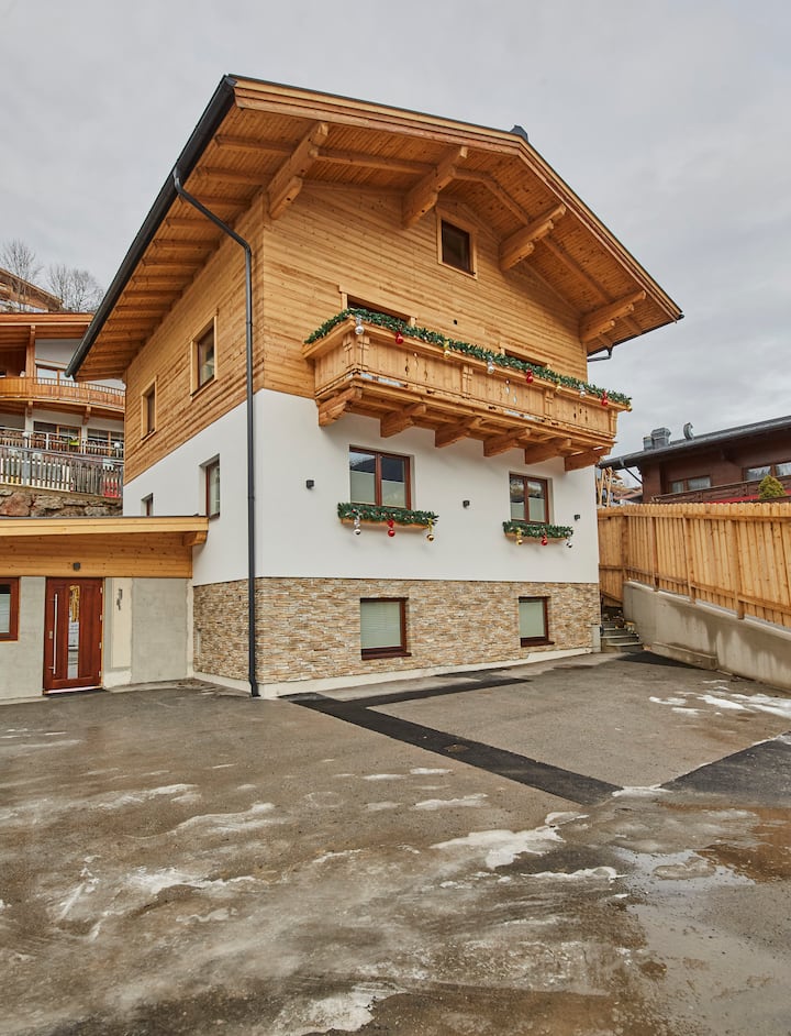 Holiday Lodge Fürst - Saalbach-Hinterglemm