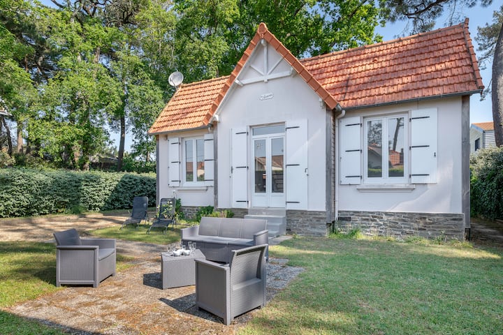 Bourg De Tharon Plage Pour 8 - Préfailles