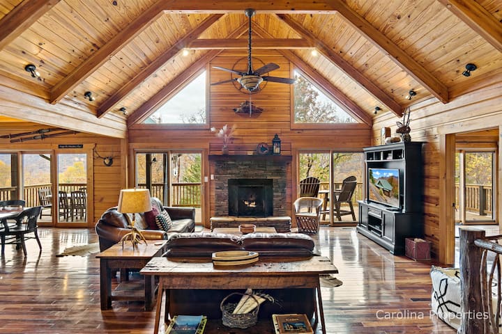 Symphony House By Carolina Properties - Big Views - Lake Lure, NC